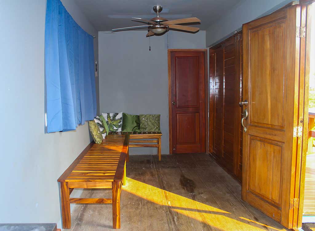 Casita Nahua – Stylish Beachfront Container Home in Nahualapa Bay ...