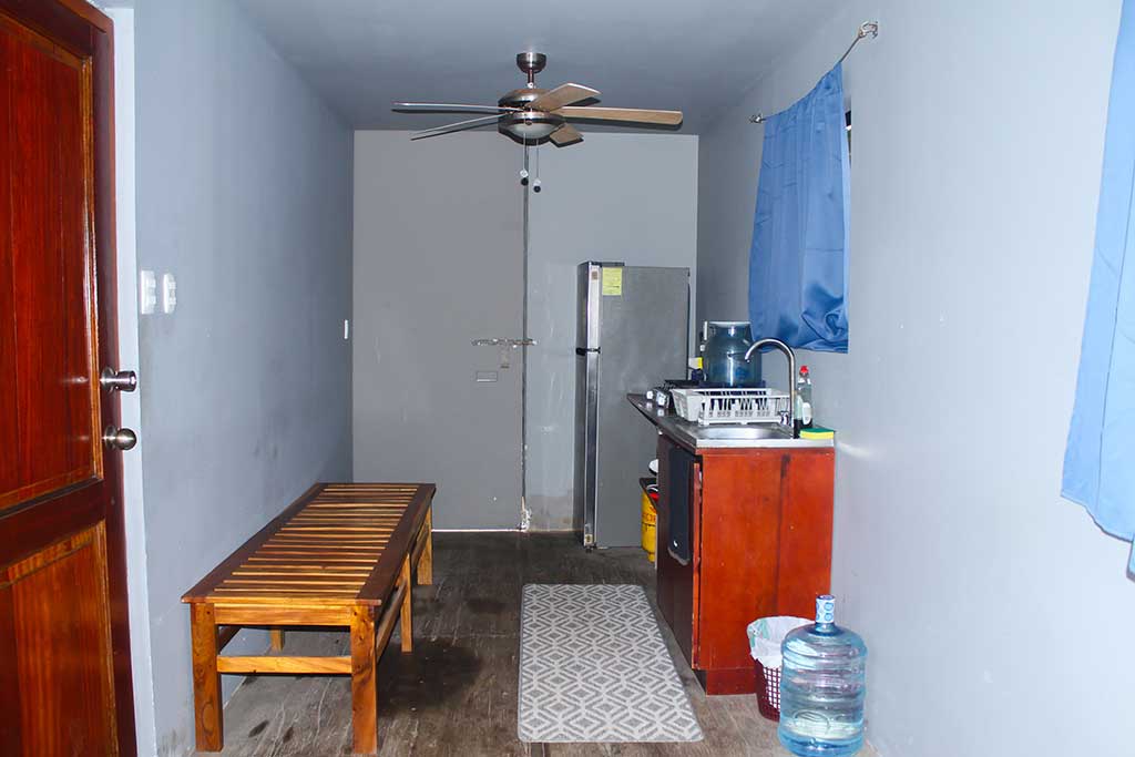 Casita Nahua – Stylish Beachfront Container Home in Nahualapa Bay | Surfing Nahua